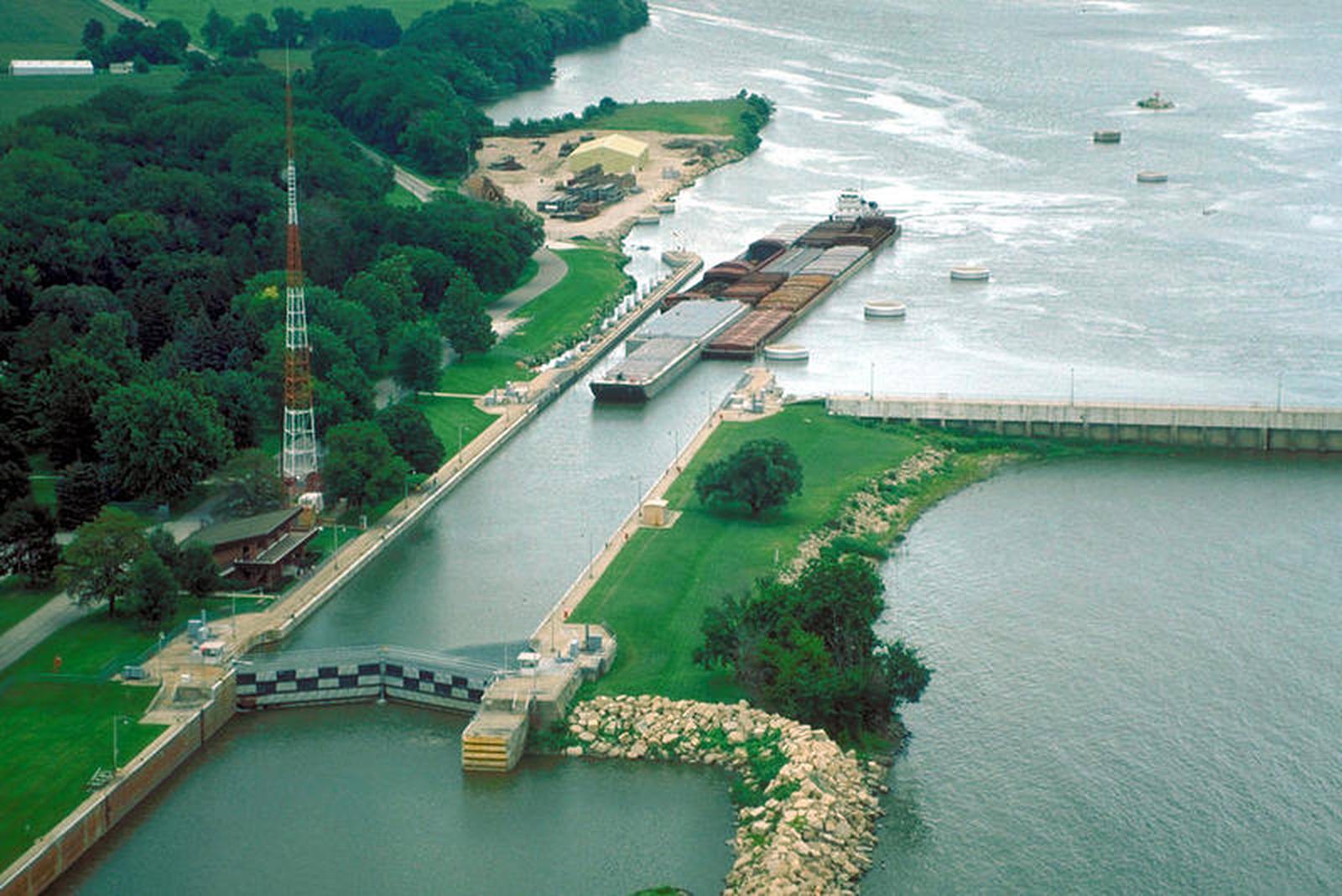 Illinois Waterway closures begin July 1 for lock and dam repairs – AgriNews