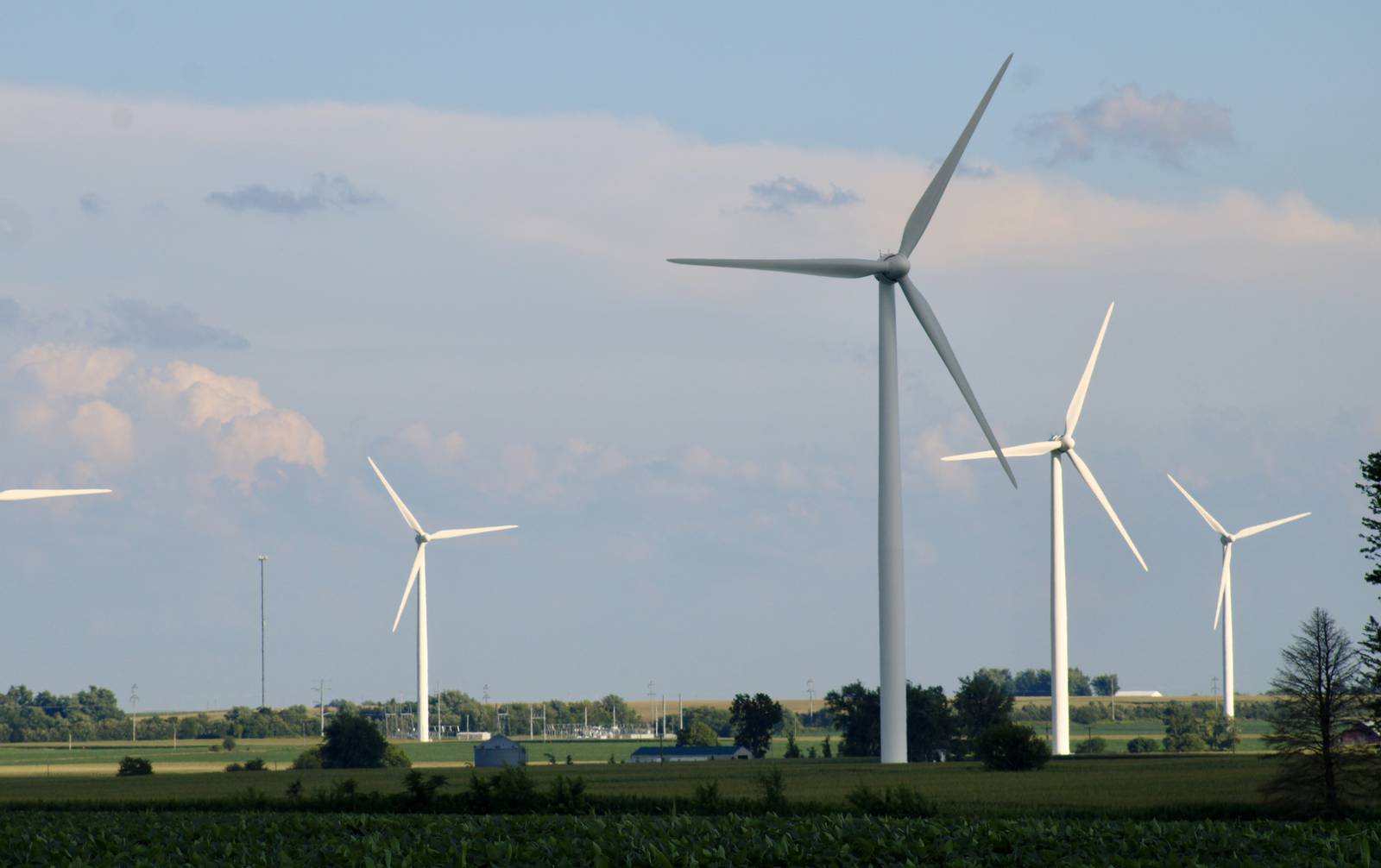 Lee County finalizes new wind, solar ordinances – AgriNews