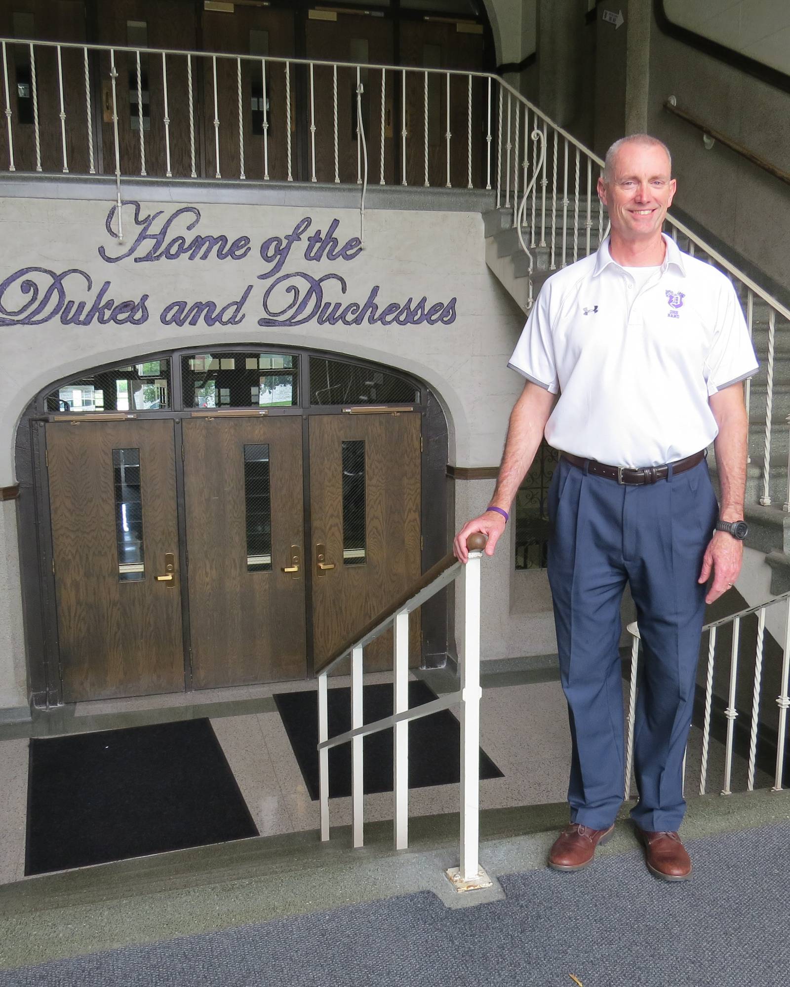 Retiring principal returns to roots on the farm – AgriNews