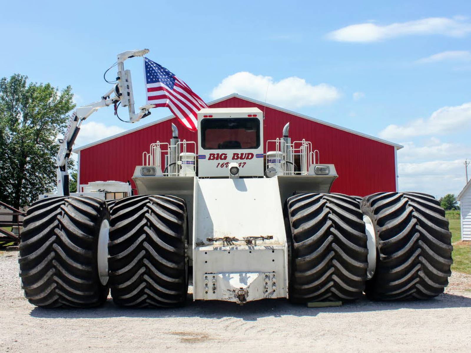 Titan to feature Big Bud, Cole the Cornstar at Farm Progress 2021 ...