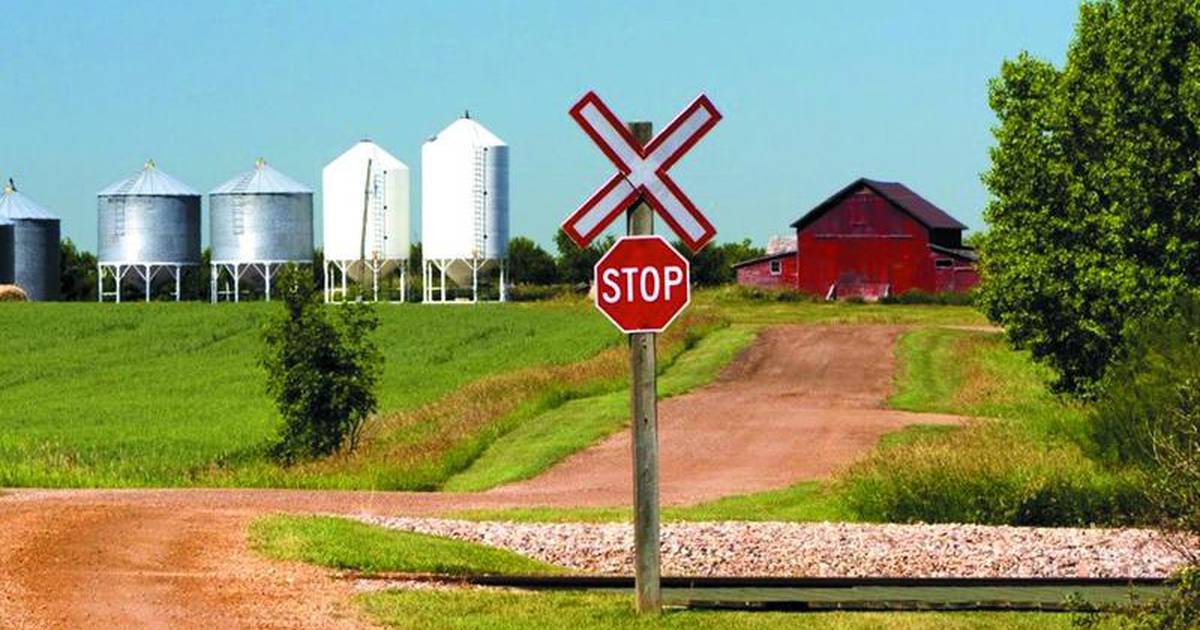 Every farmer counts: Staying safe at railroad crossings – AgriNews