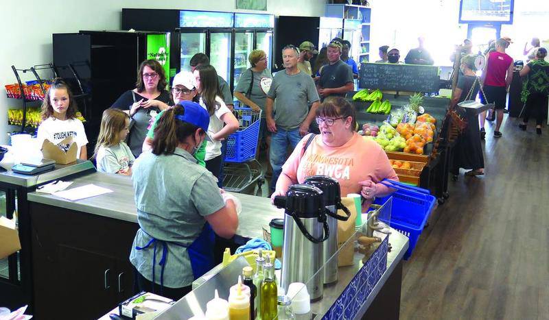 Oasis in food desert: Community teams up to open new grocery store ...