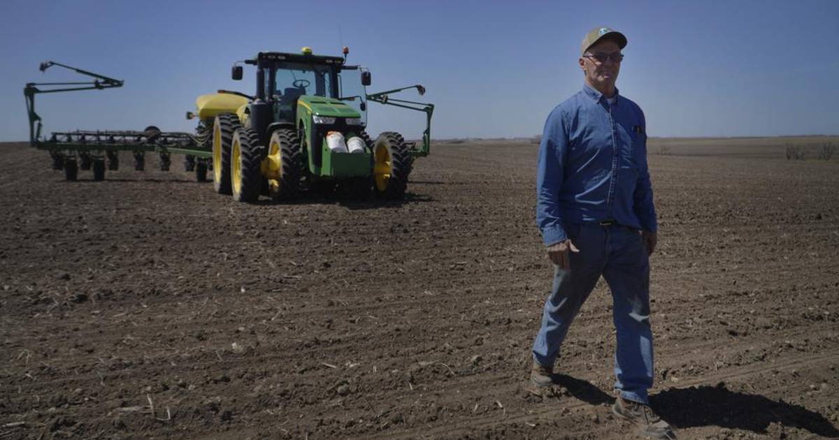Saving the farm: Heartland clergy train to prevent agriculture workers ...