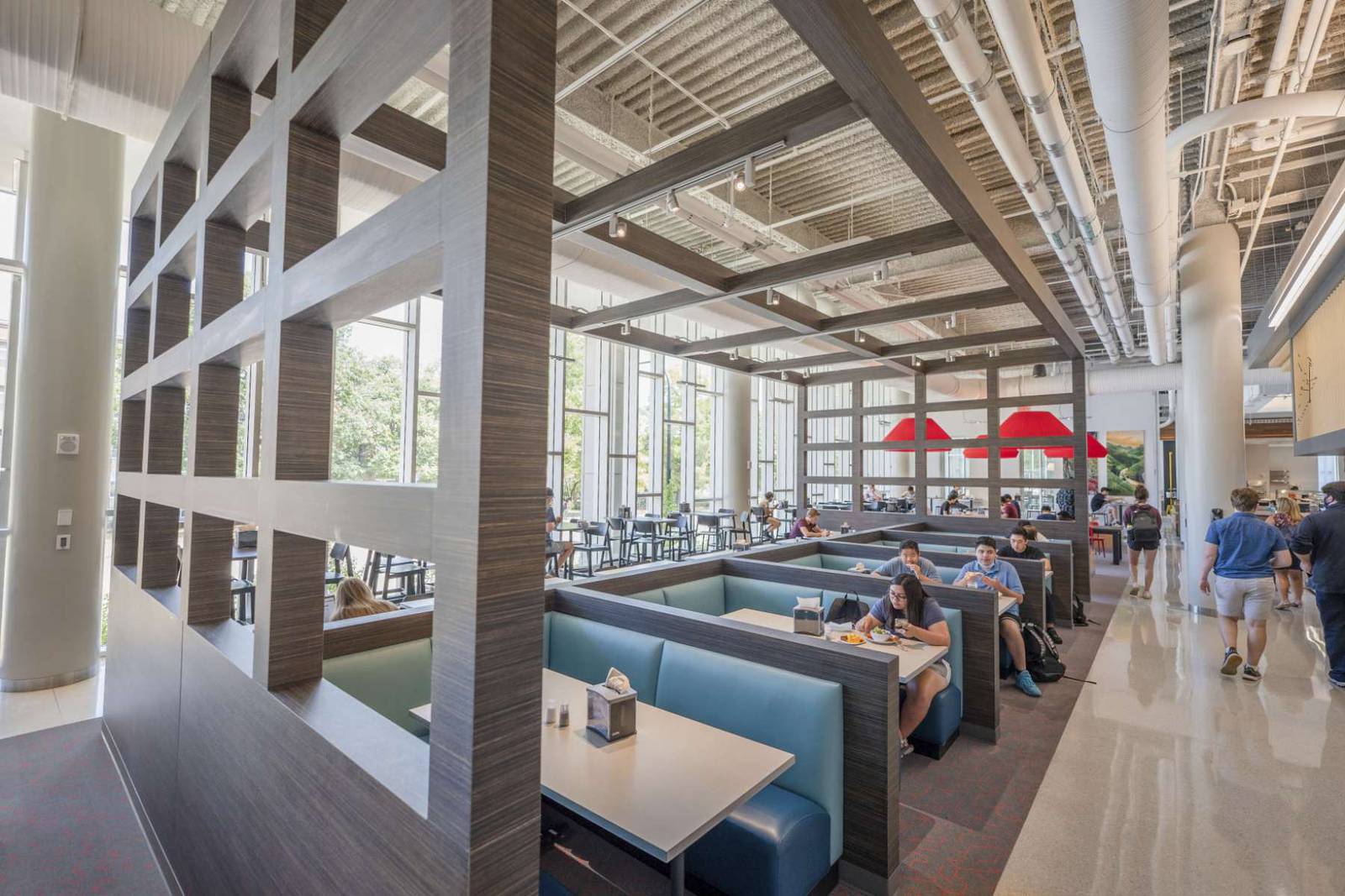 Students eat in style at new U of I dining hall – AgriNews