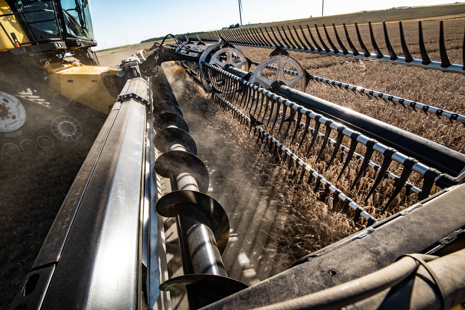 New Holland, MacDon partnership comes to fruition with debut of FD2 ...